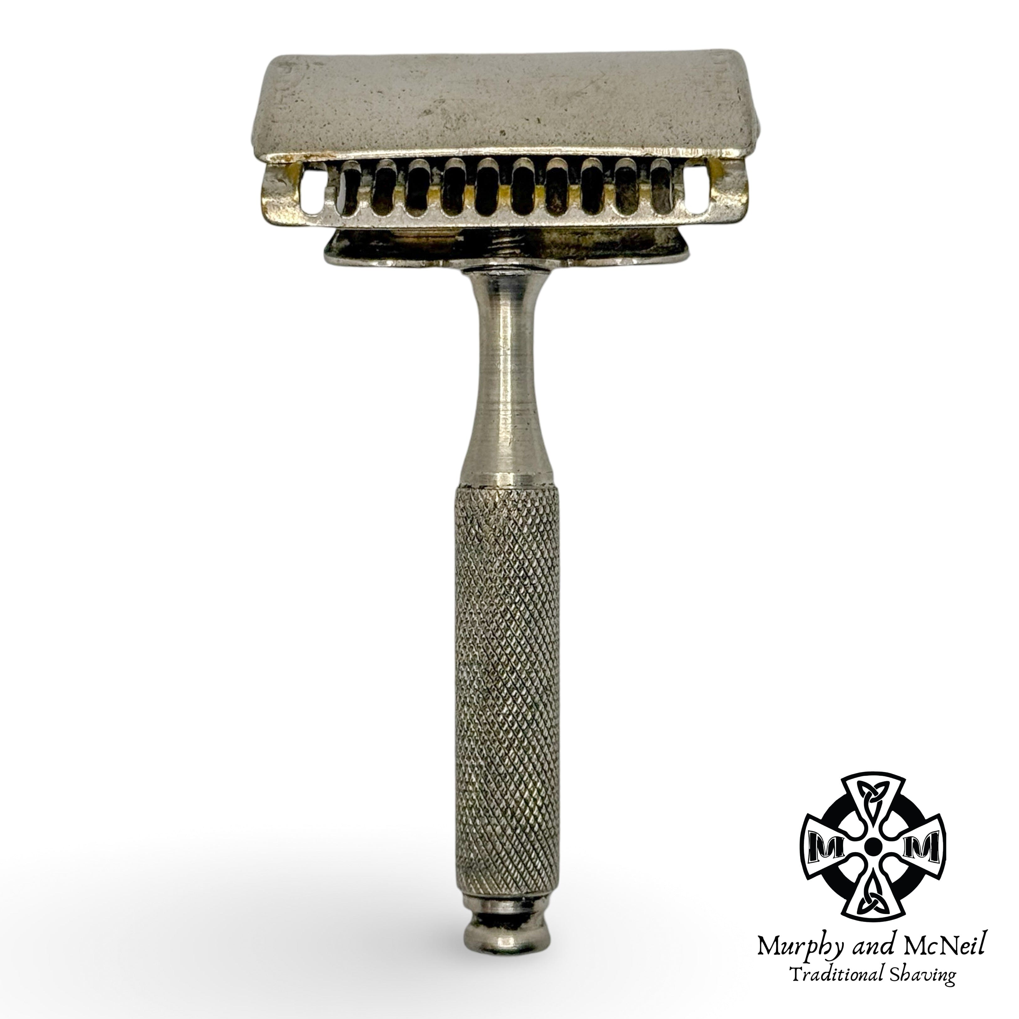 Ever Ready 1914 "Little Lather Catcher" Safety Razor with Case (Vintag